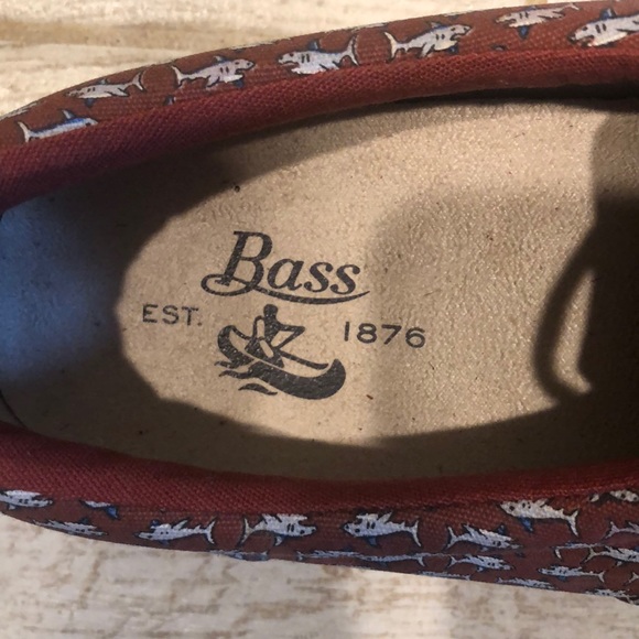 Bass | Shoes | Bass Canvas And Leather Shark Motif Sneakers | Poshmark